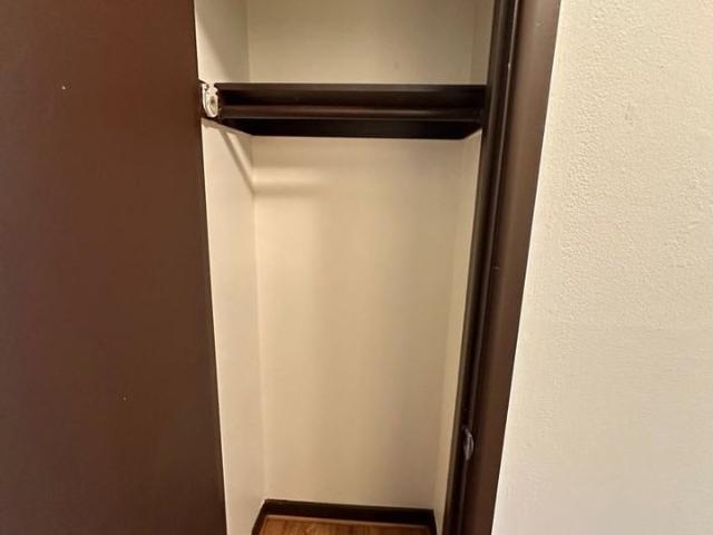 2812 Bolivar Apts. 1 Bedroom Apartment for Rent at 2812 E Bolivar Ave, St Francis, WI 53235