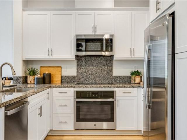 2812 E Schumacher Paseo