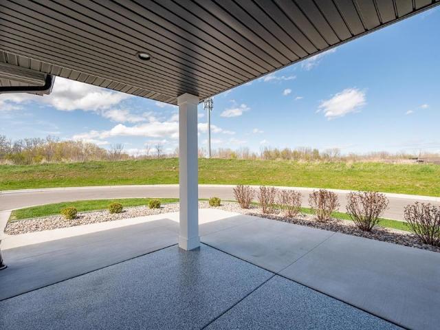 2812 elm tree hill