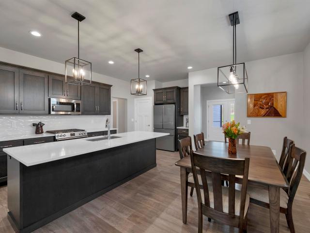 2812 elm tree hill