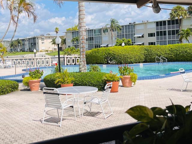 2812 Garden Dr S, Unit 206, Lake Worth, FL 33461 | MLS #B26054