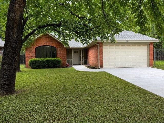 2812 Howard Ct, Denton, TX 76209