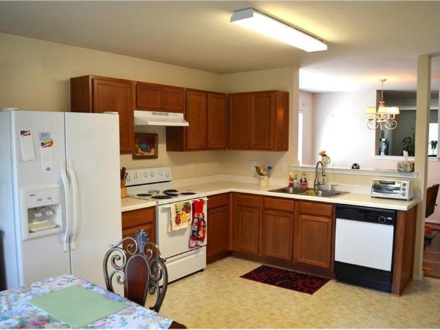 2812 Paddock Way