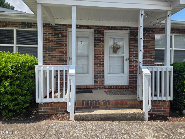 2812 Plymouth Road 19
