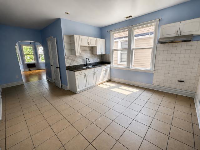 2812 S 48th Court