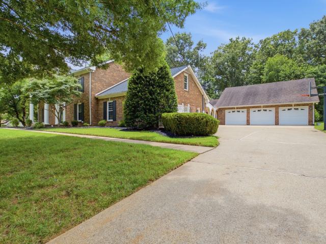 2812 Wakefield Dr