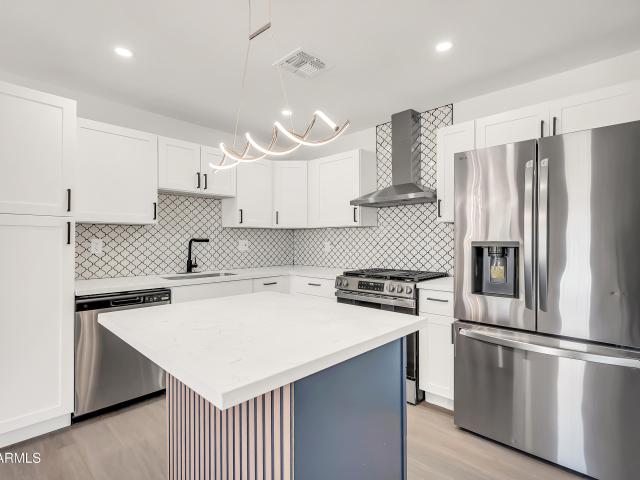 2813 N Greenfield Rd, Phoenix, AZ 85006 | MLS #7014 | Compass