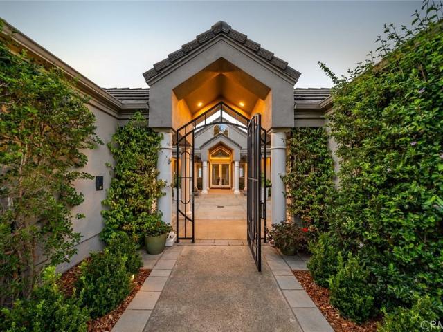 2813 Alamo Dr, Los Osos, CA 93402 | MLS #SC25279 | Compass