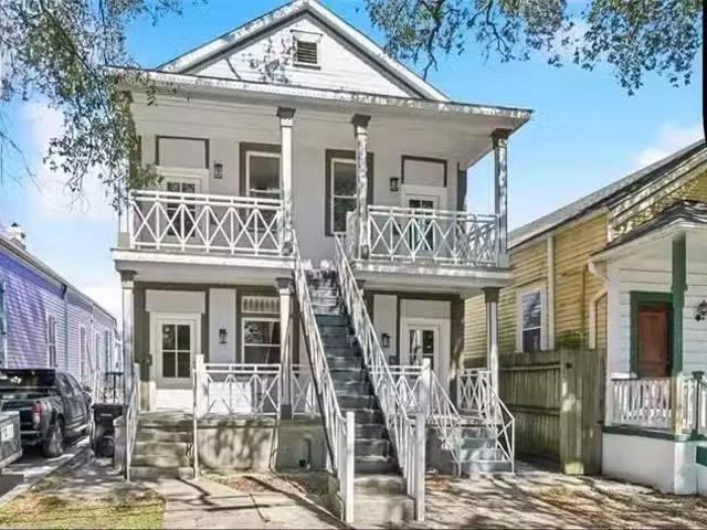 2813 BANKS Street, 2A, New Orleans, LA 70119