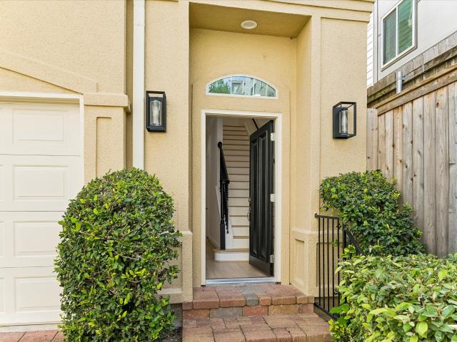 2813 Clinton Dr, Houston, TX 77020 | MLS #54179 | Compass