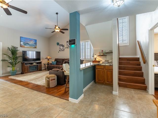 2813 High View Drive