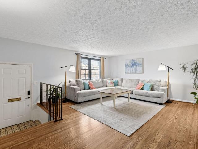 2813 Kingsrowe Court # 43