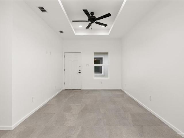 2813 Links Drive 3