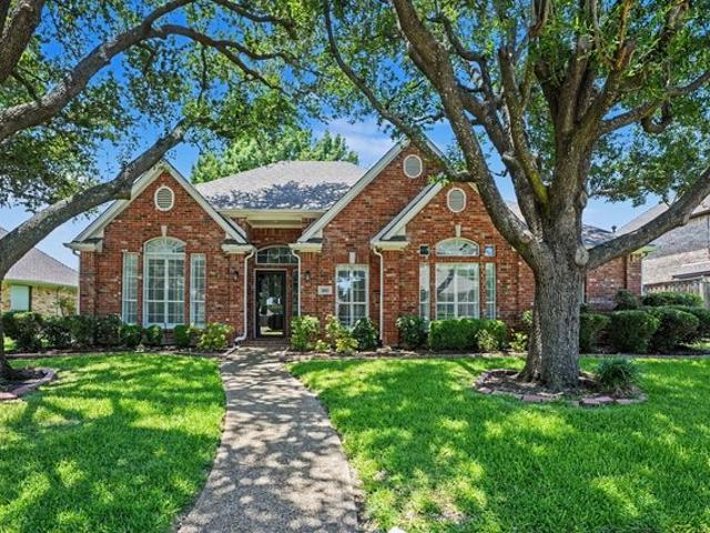 2813 Persimmon Pl, Rowlett, TX 75088