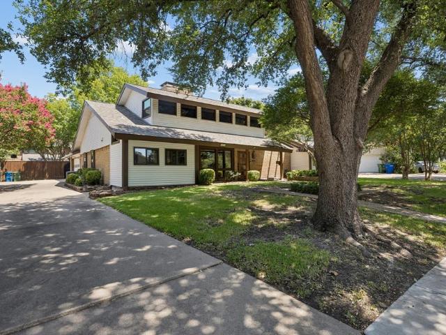 2813 Raintree Drive