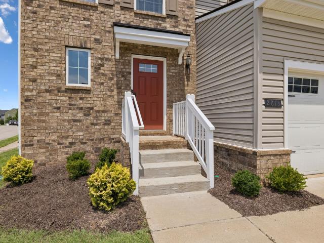 2813 Winterberry Dr