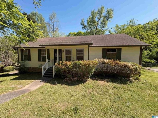 2813 Wood Dr NE, Center Point, AL 35215