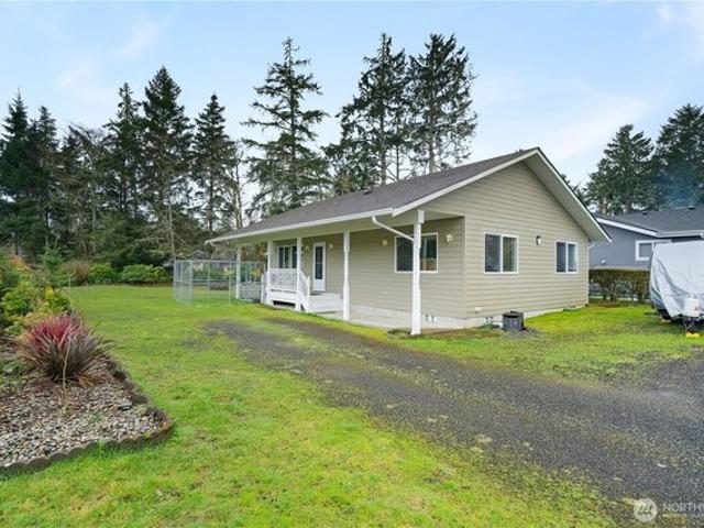 281 Cakesosta St SE, Ocean Shores, WA 98569