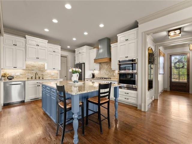 281 Blue Heron Bluff