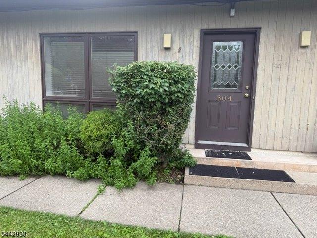 281 Browertown Rd Apt 304, Woodland Park, NJ 07424