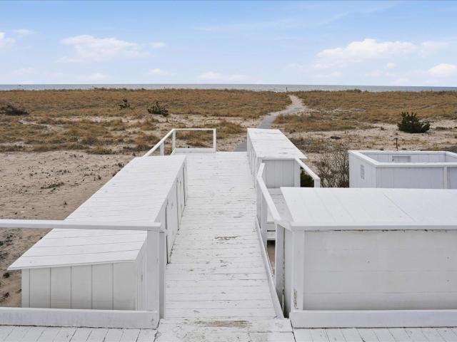 281 Dune Rd, Unit 16B, Westhampton Beach, NY 11978 | MLS #976083