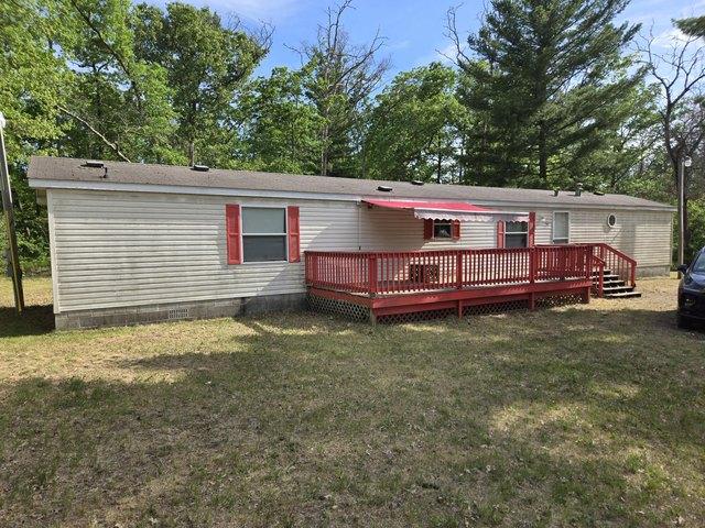 281 E Wilson Dr, Idlewild, MI 49642
