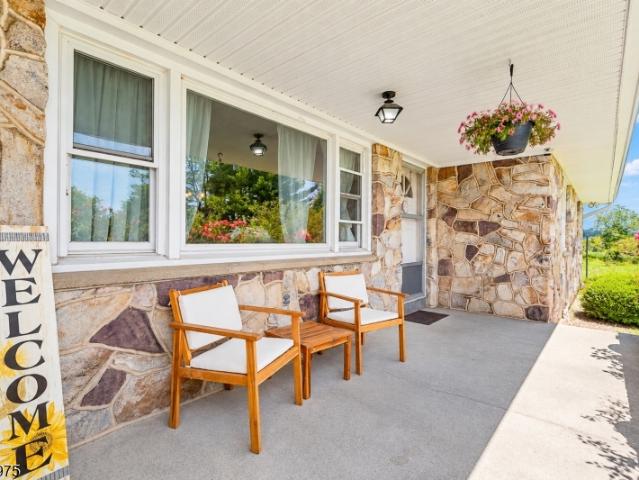281 E Asbury Anderson Rd