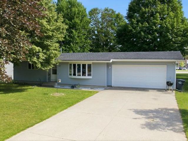 281 Kleeman Ct, Shawano, WI 54166