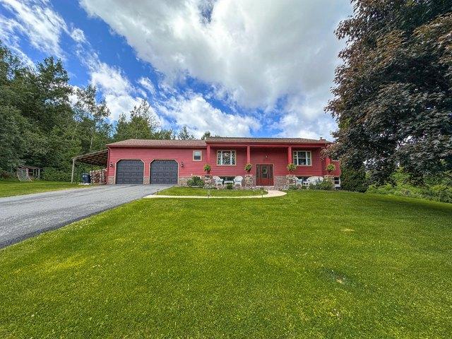 281 Hallock Hill Rd, Keeseville, NY 12944