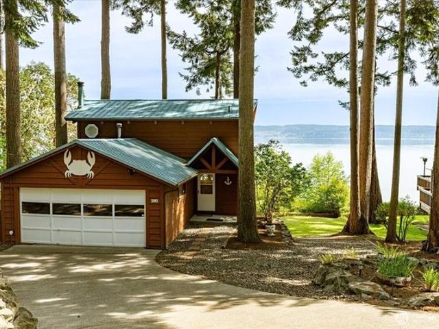 281 Harrington Rd, Coupeville, WA 98239