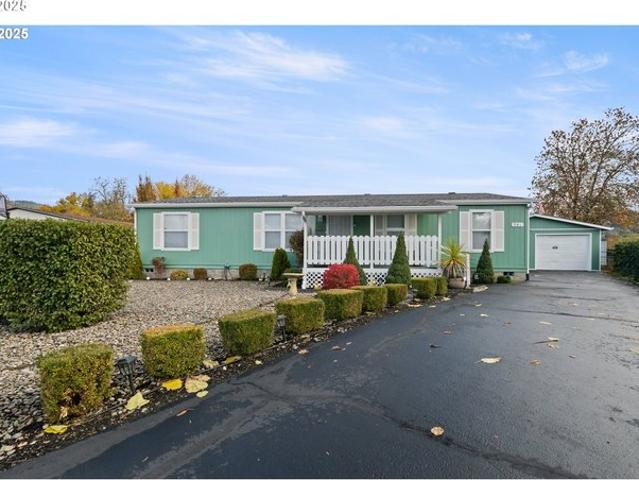 281 Heavenly Ct, Sutherlin, OR 97479