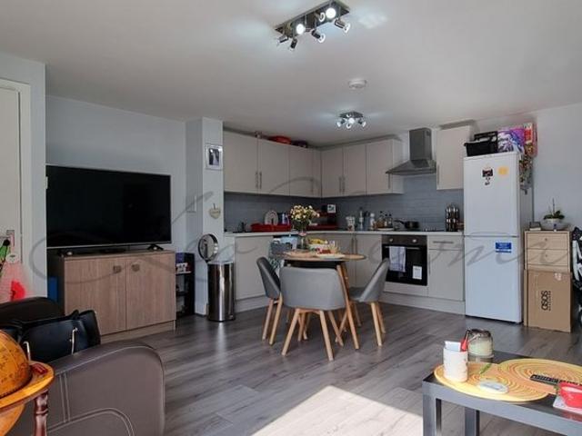 281, High Street, Slough, SL1
