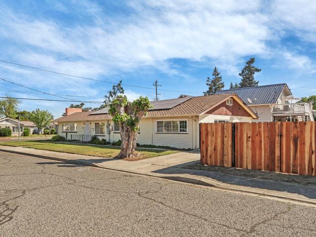 281 Lambuth Ave, Oakdale, CA 95361 | MLS #226044 | Compass