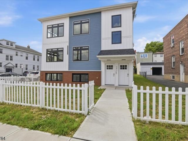 281 Maple St Unit 1