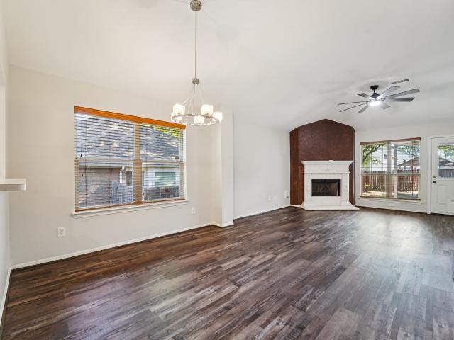 281 Mesa View