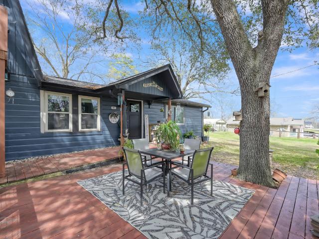 281 N Shady Oaks Drive