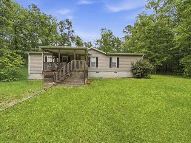 281 Possum Point Dr, Eatonton, GA 31024