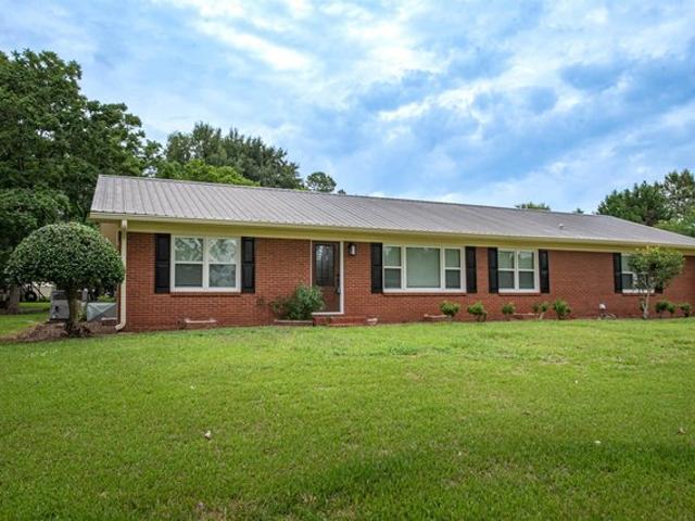 281 Peggy Dr, Fort Valley, GA 31030