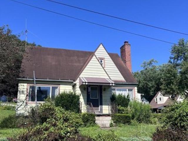 281 Rose St, Johnsonburg, PA 15845