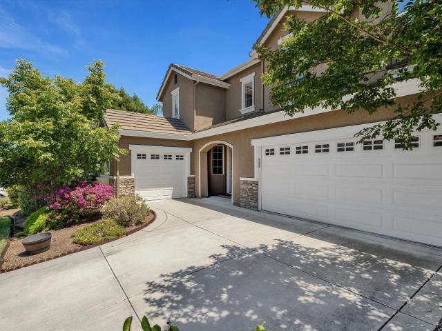 281 W Country Club Dr