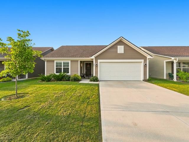 281 Waters Edge Rd, Pendleton, IN 46064