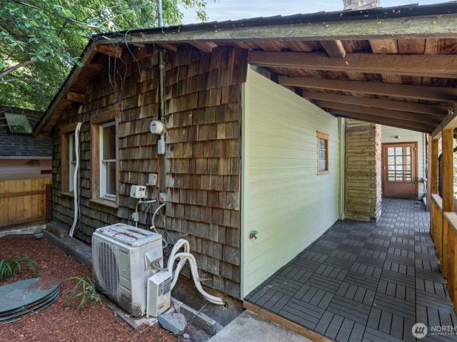 28243 Manzanita Beach Road SW