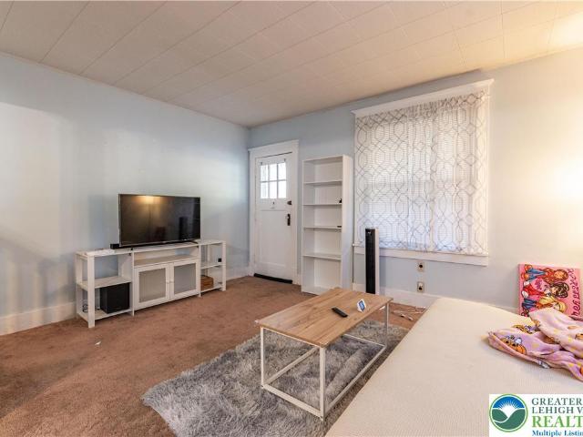 2824 Nazareth Road