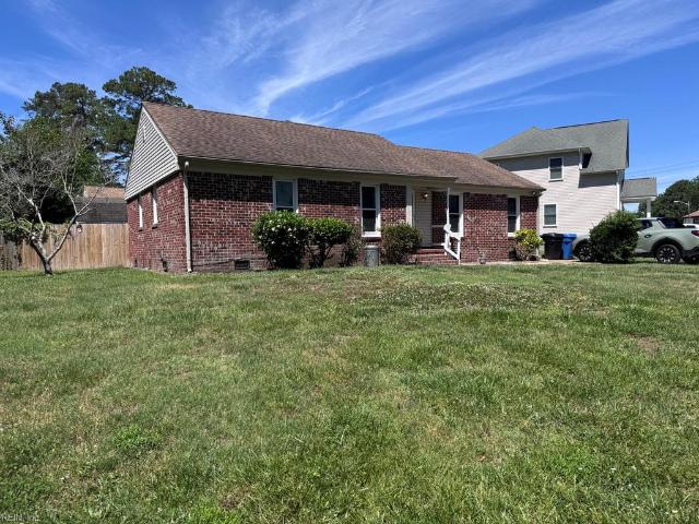 2824 Augusta CIR