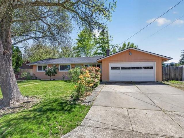 2824 Alameda St, Medford, OR 97504