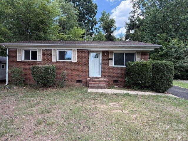 2824 Cedarhurst Dr, Charlotte, NC 28269