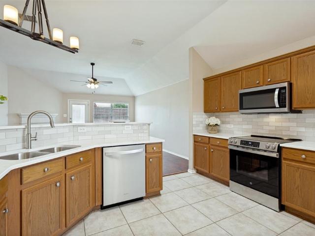 2824 Quarter Horse Lane