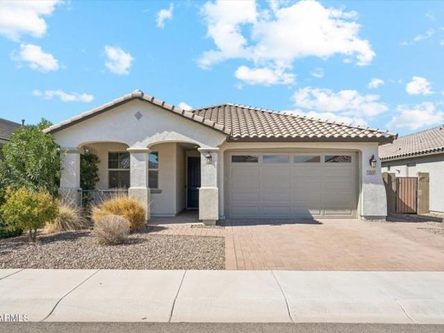 2824 W Rainbow Dr, San Tan Valley, AZ 85144