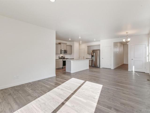 28253 E 4th Place