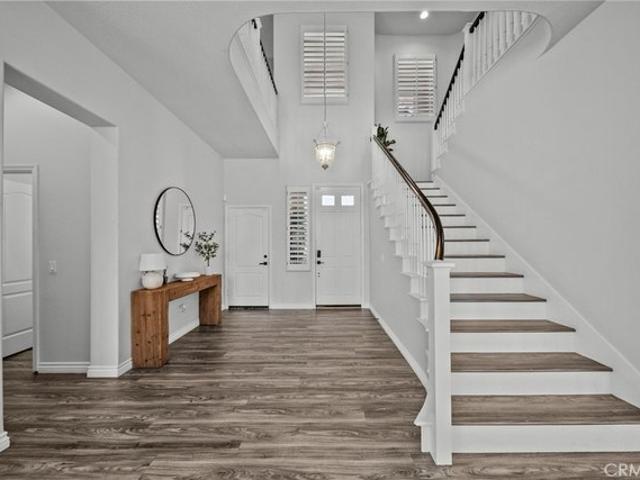 28251 Infinity Cir, Santa Clarita, CA 91390